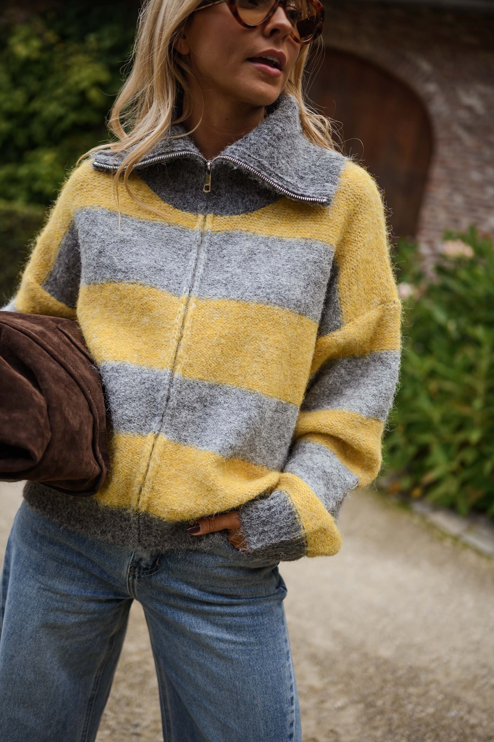Burgundy & Butter Yellow – Easy Clothes North America