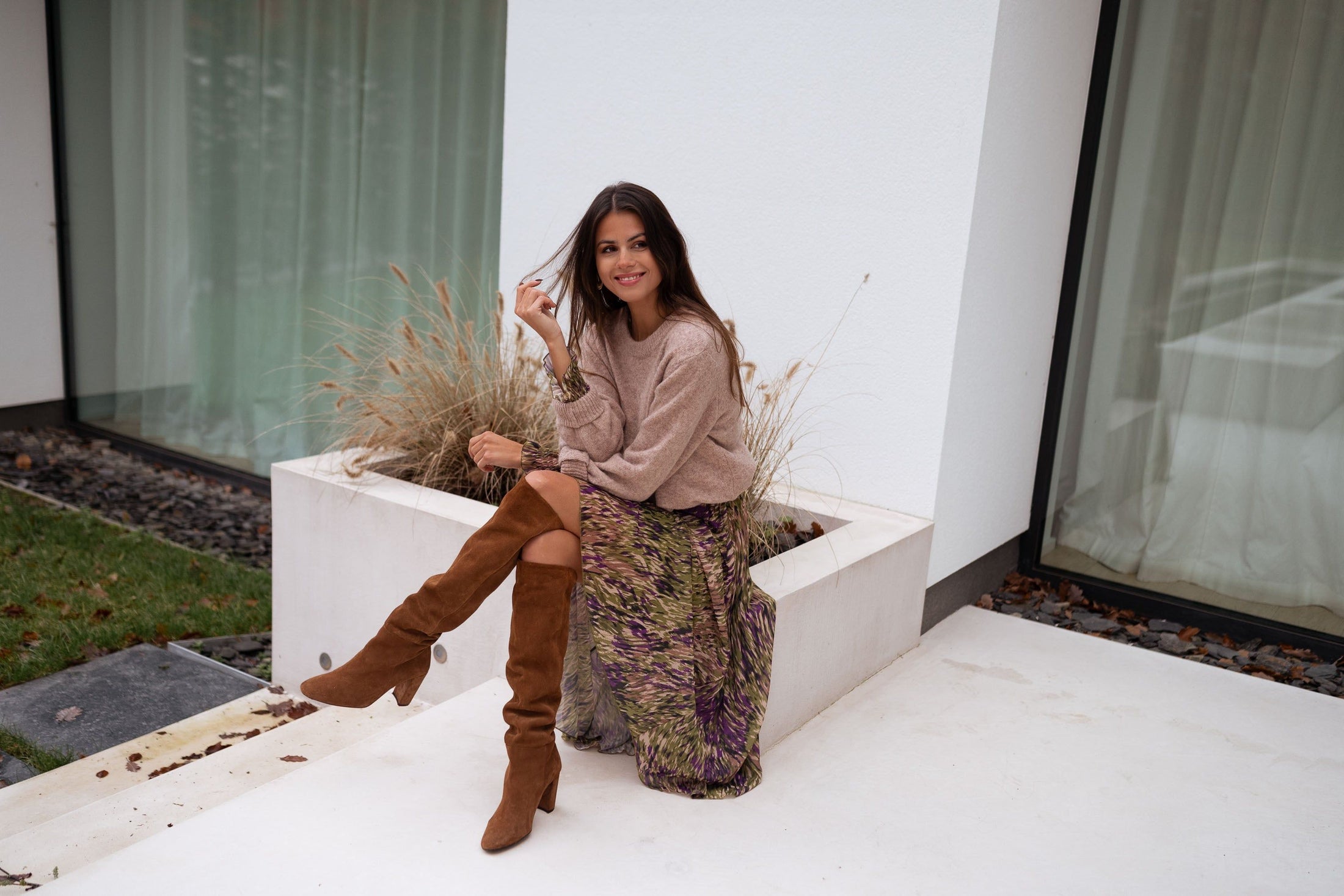 Beige Erza Sweater – Easy Clothes North America