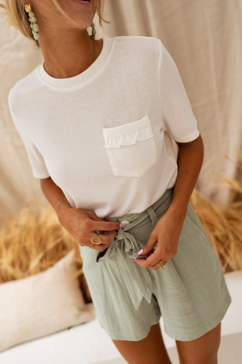 Ecru Aviva T-Shirt – Easy Clothes North America