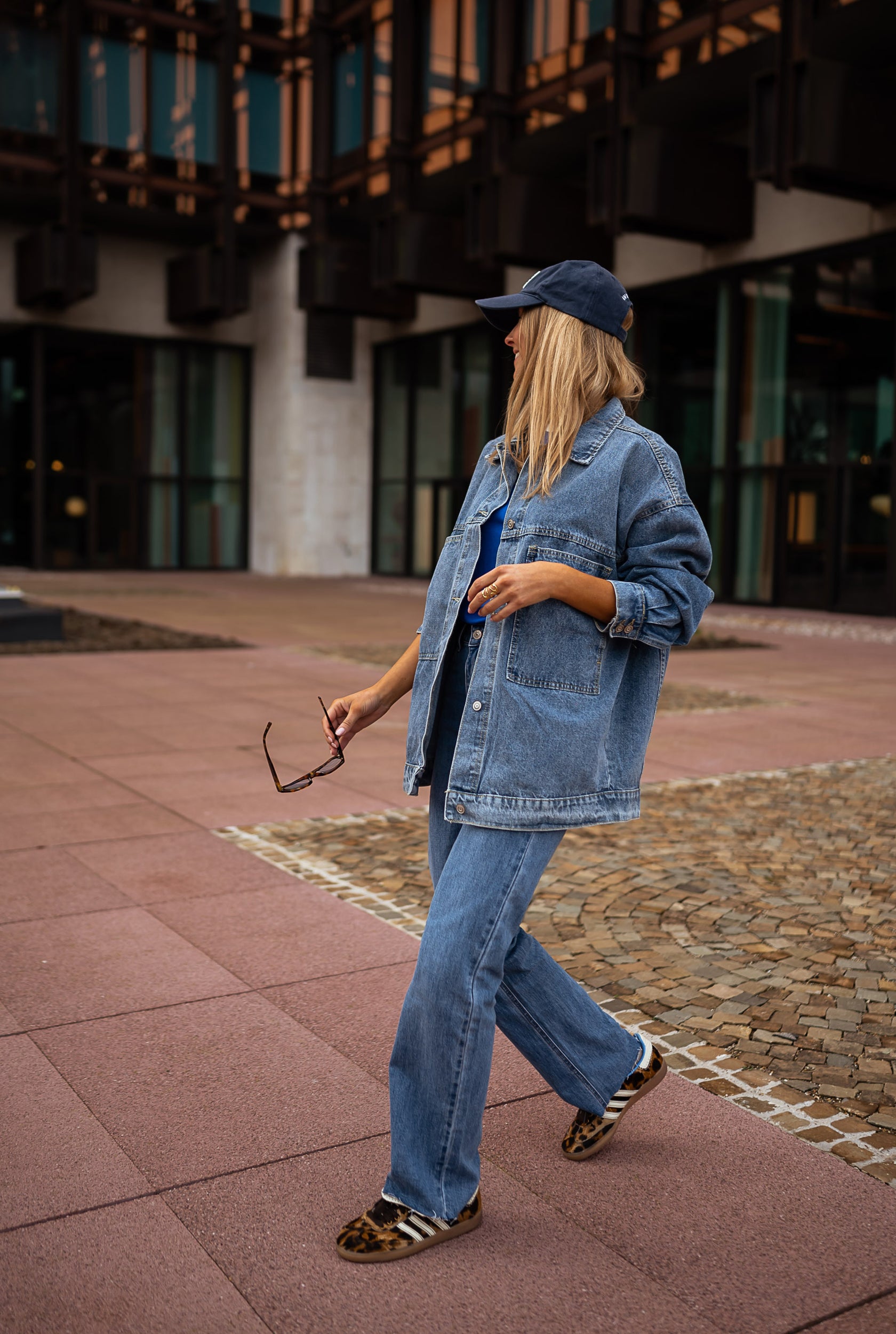 Blue Maddie Jeans – Easy Clothes North America