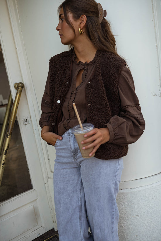 Brown Taoh Vest – Easy Clothes North America