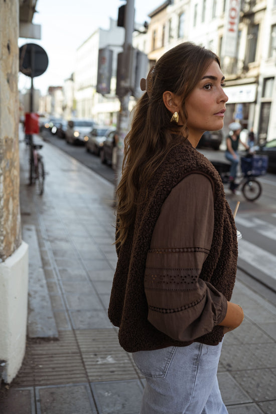 Brown Taoh Vest – Easy Clothes North America