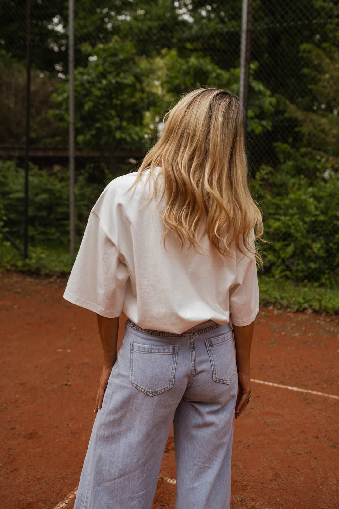 White Flo T-shirt – Easy Clothes North America