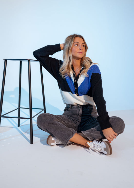 Blue and Ecru Neve Sweater – Easy Clothes North America