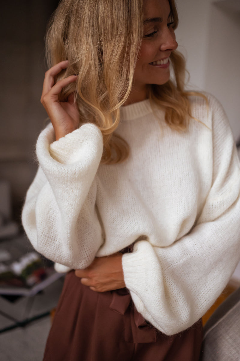 Ecru Joela Sweater – Easy Clothes North America